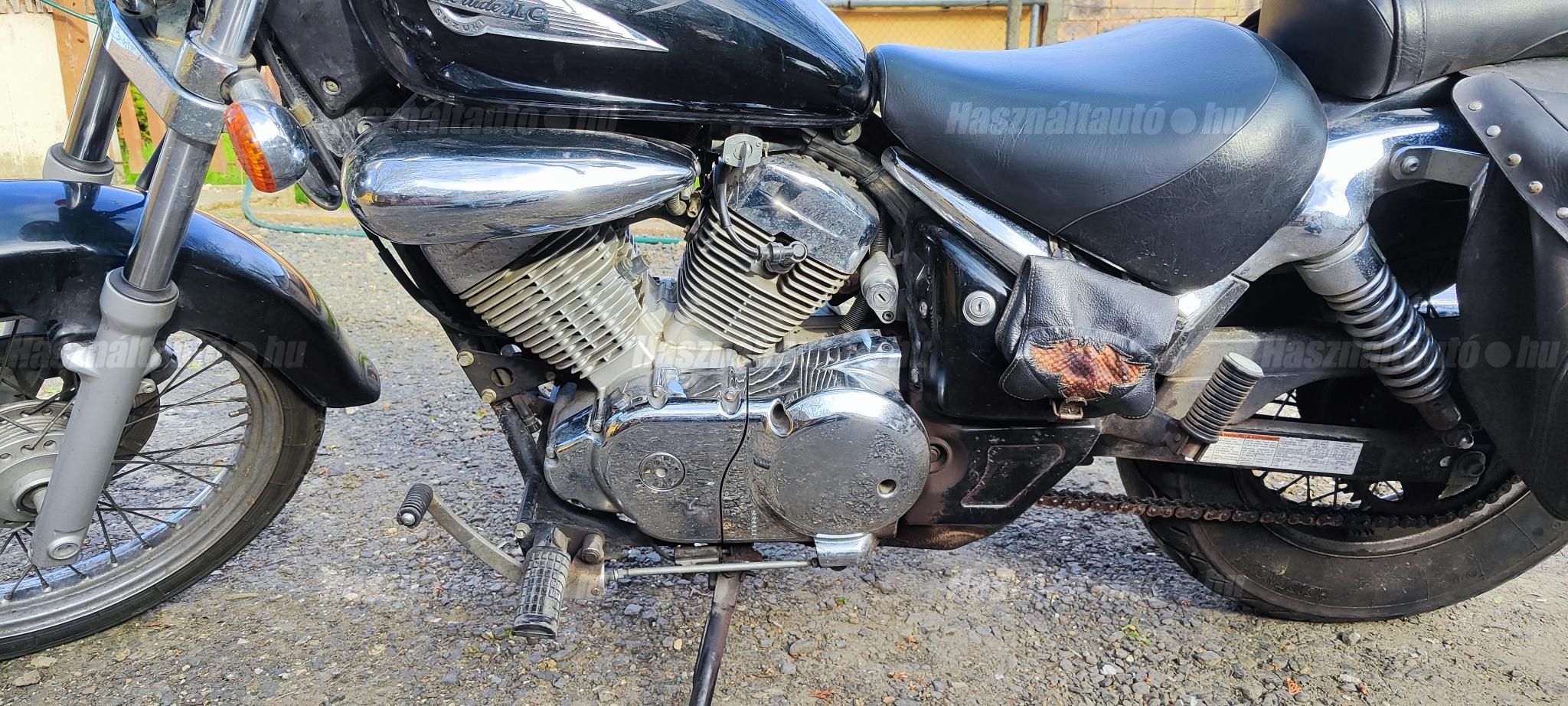 Eladó SUZUKI VL 250 (INTRUDER) 248 cm³ (2006) Motorkerékpár ...