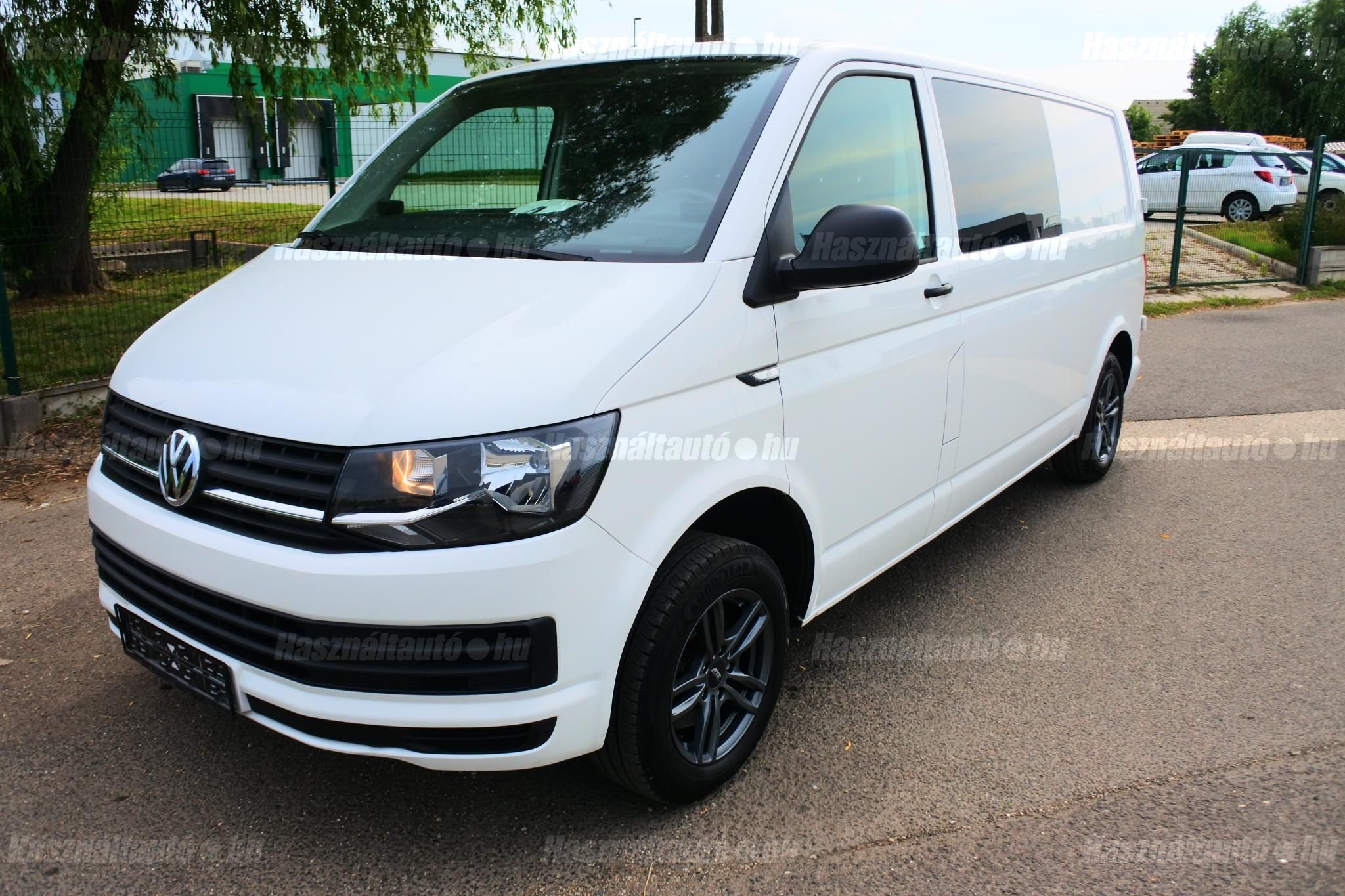 Eladó VOLKSWAGEN TRANSPORTER T6 Félig ablakos (2018) | Használtauto.hu