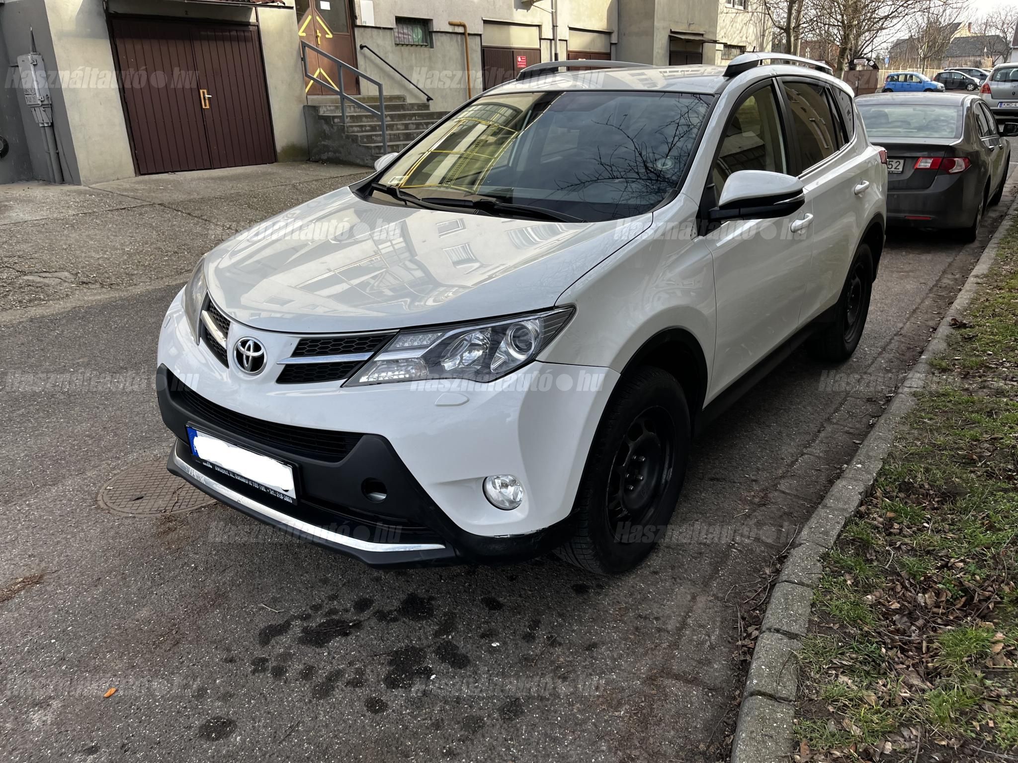Eladó TOYOTA RAV 4 Terepjáró (2013) | Használtauto.hu