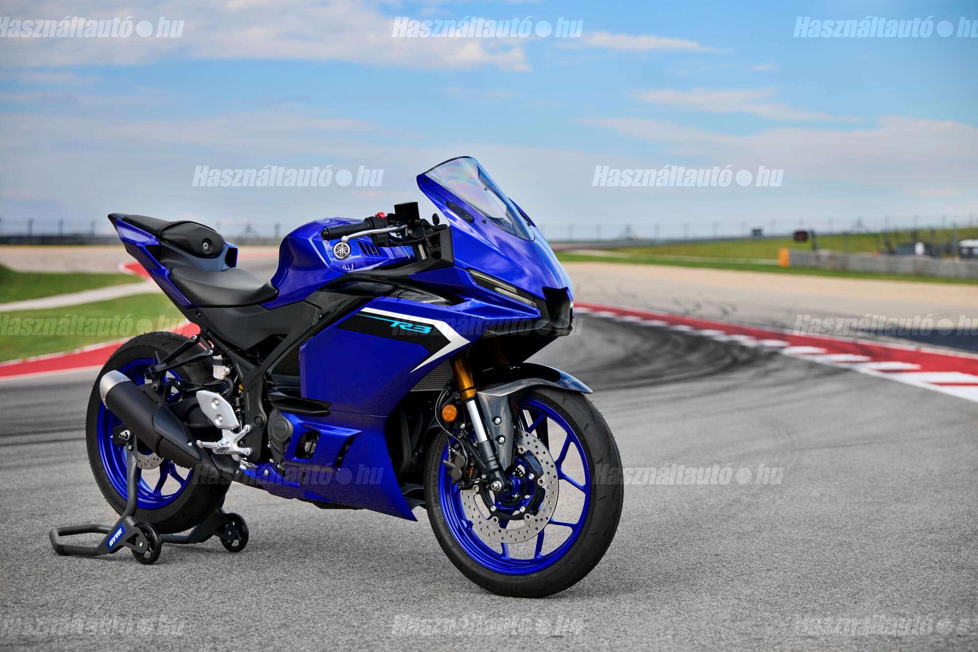 Eladó YAMAHA YZF R3 321 cm³ (2025) Motorkerékpár | Használtauto.hu