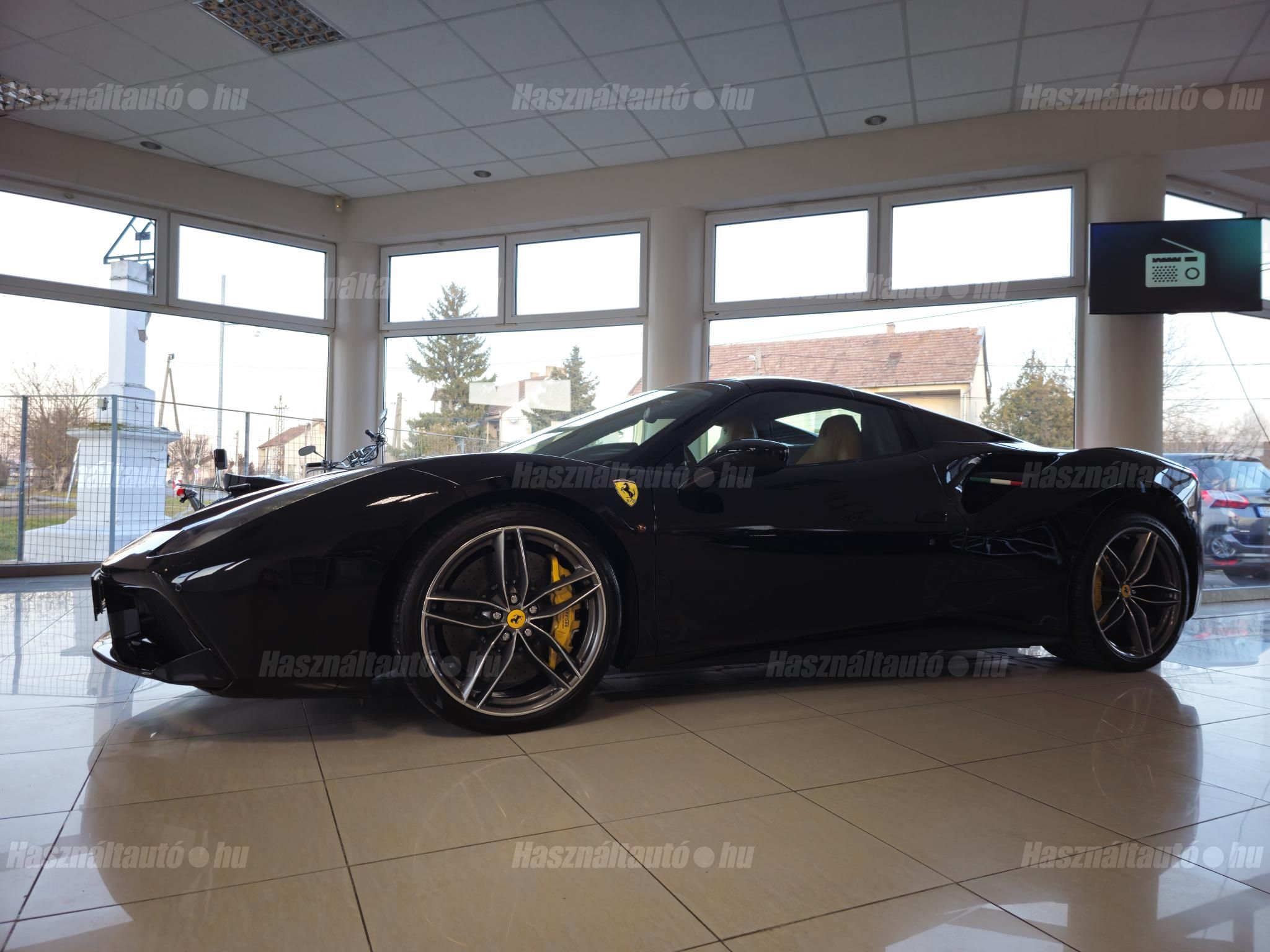 Eladó FERRARI 488 Cabrio (2018) | Használtauto.hu