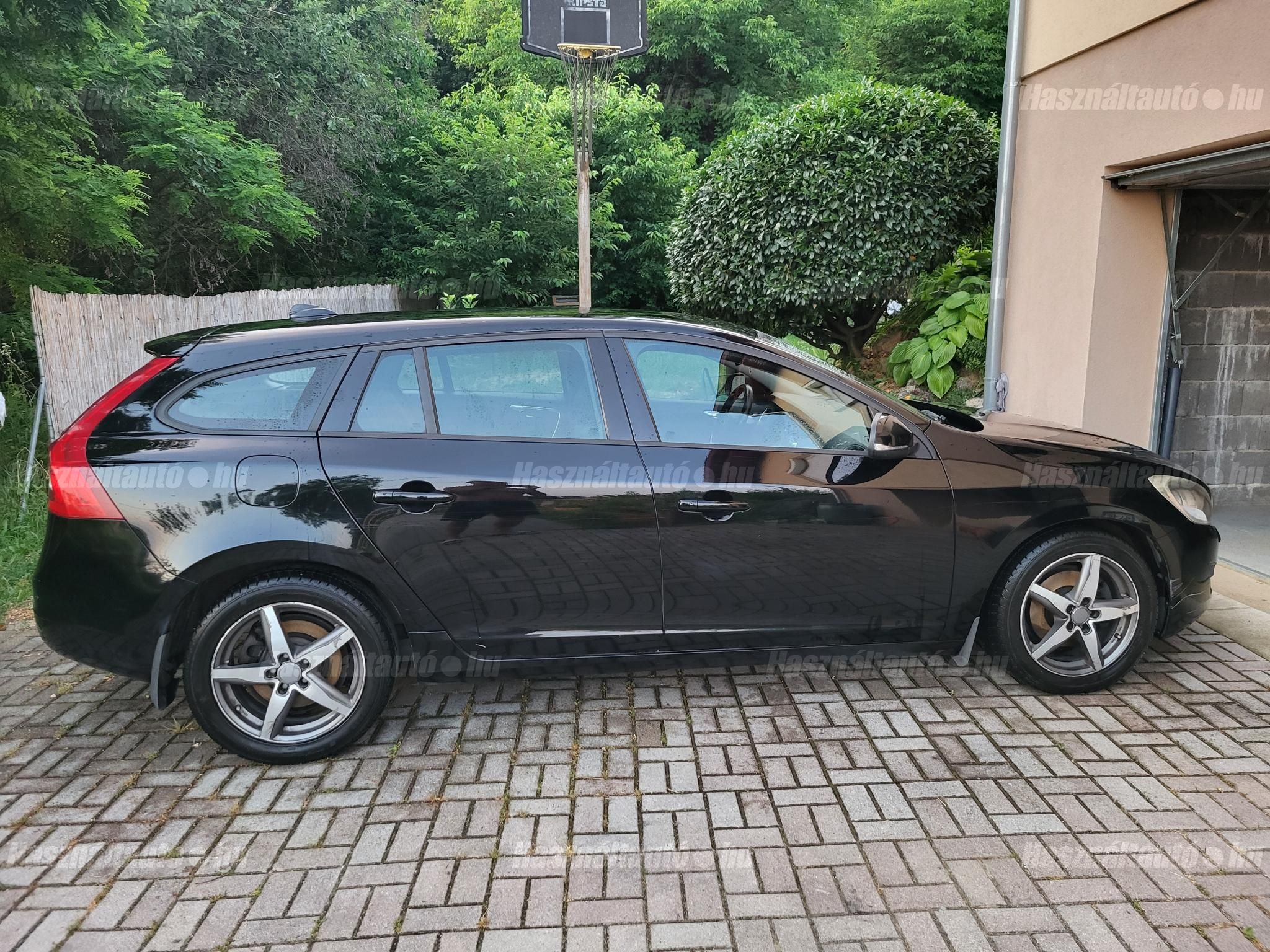 Eladó VOLVO V60 Kombi (2011) | Használtauto.hu