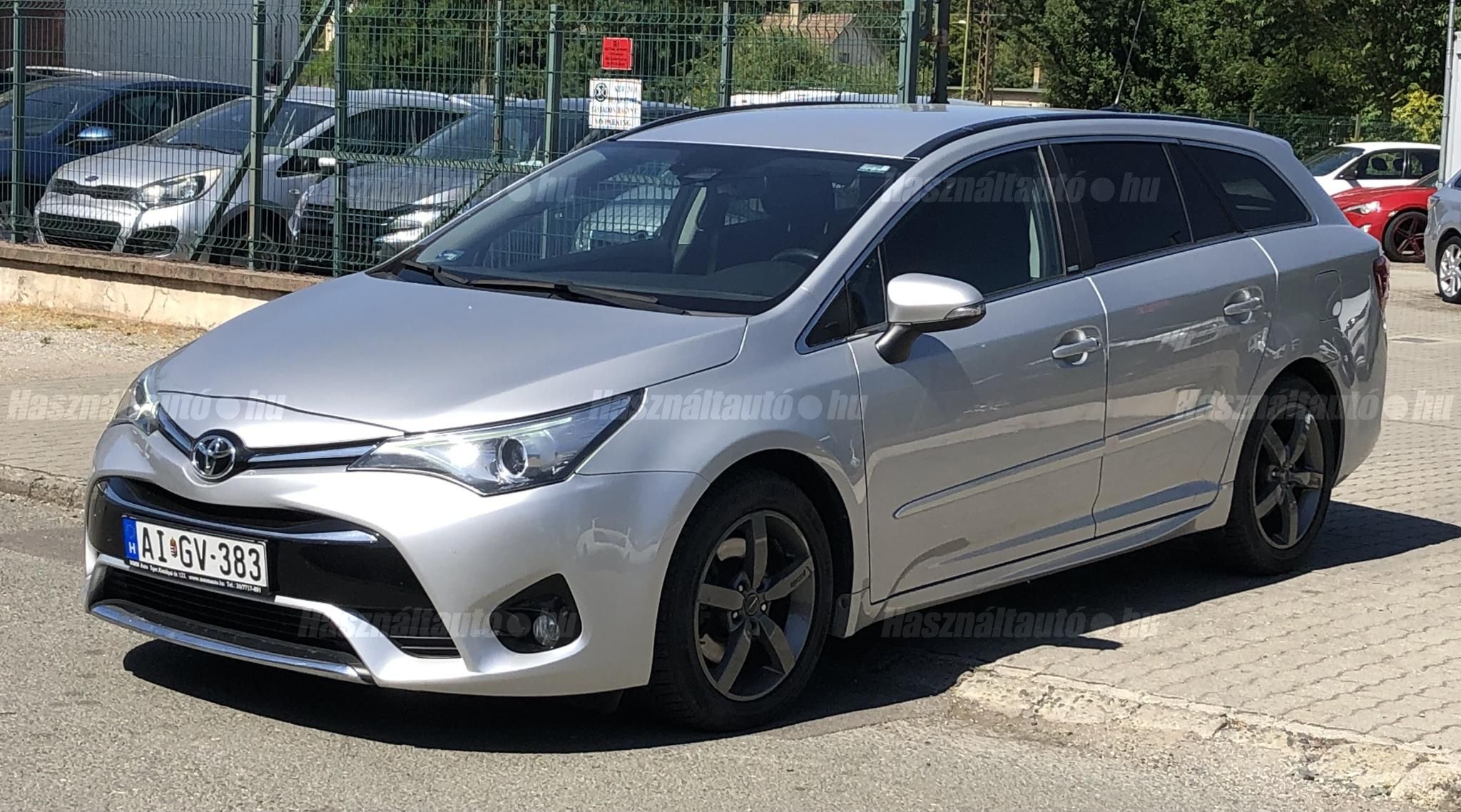 Eladó TOYOTA AVENSIS Kombi (2017) | Használtautó.hu
