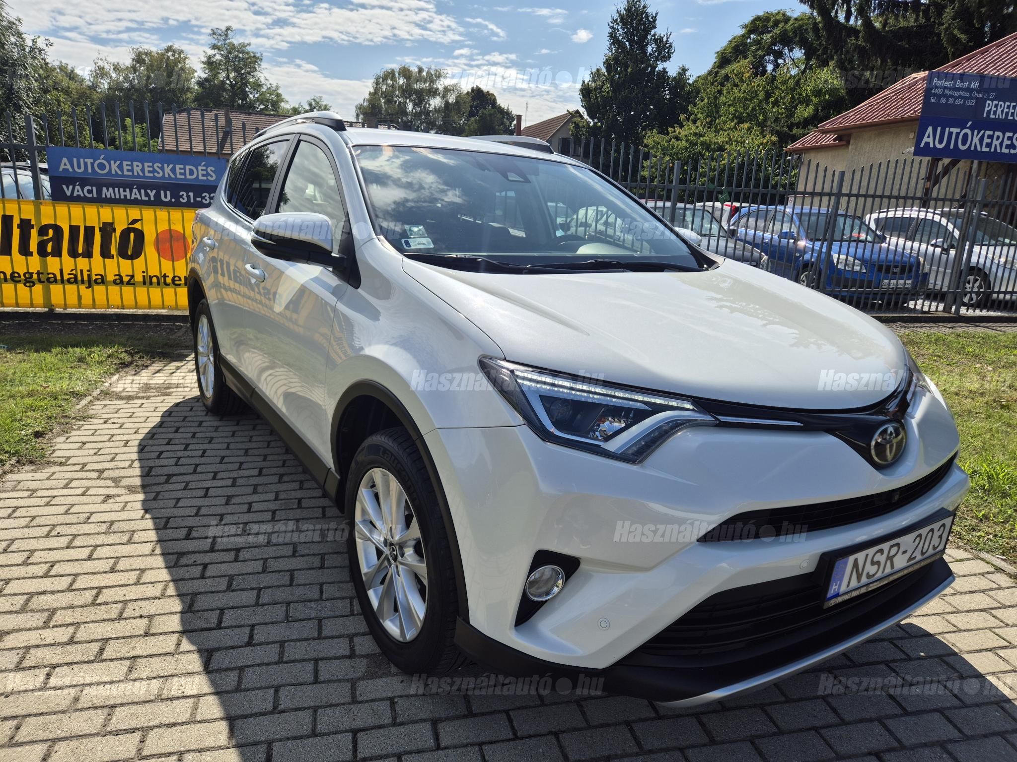 Eladó TOYOTA RAV 4 Városi terepjáró (crossover) (2016) | Használtauto.hu