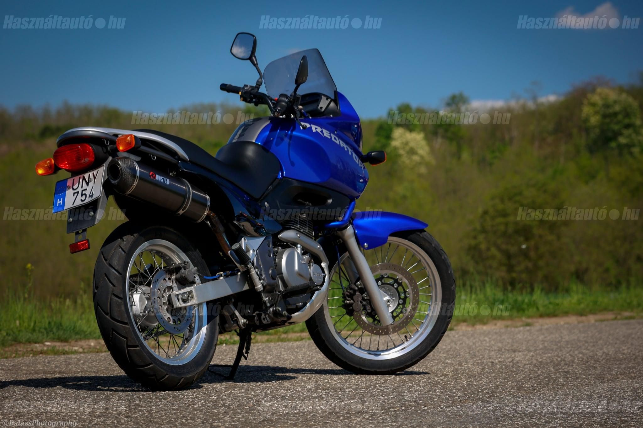 Eladó SUZUKI XF 650 (FREEWIND) 650 cm³ (2002) Motorkerékpár | Használtauto.hu