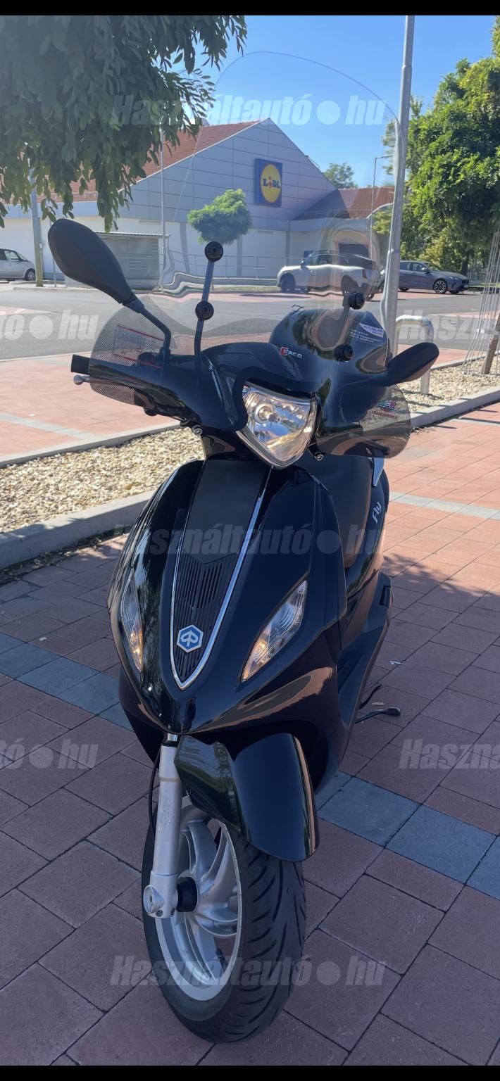 Eladó PIAGGIO FLY 125 125 cm³ (2012) Motorkerékpár | Használtauto.hu