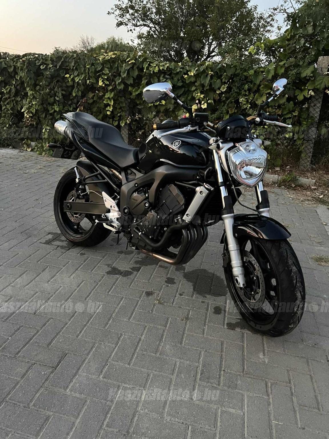 Eladó YAMAHA FZ6-N 600 cm³ (2005) Motorkerékpár | Használtauto.hu