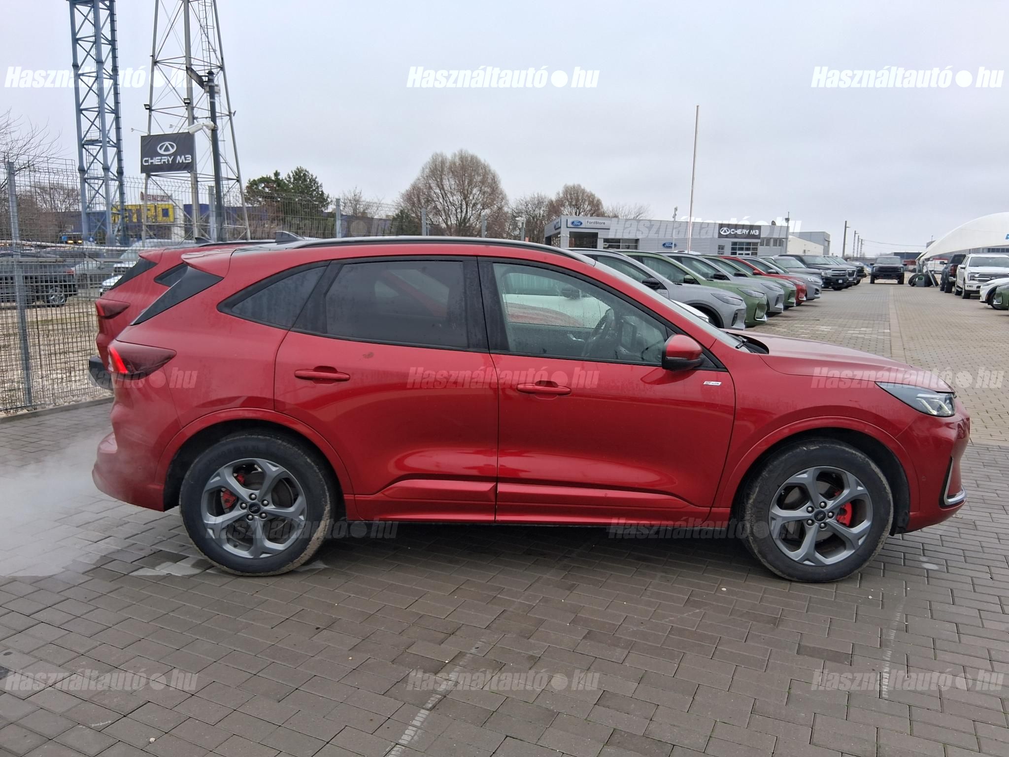Eladó FORD KUGA Városi terepjáró (crossover) (2024) | Használtauto.hu