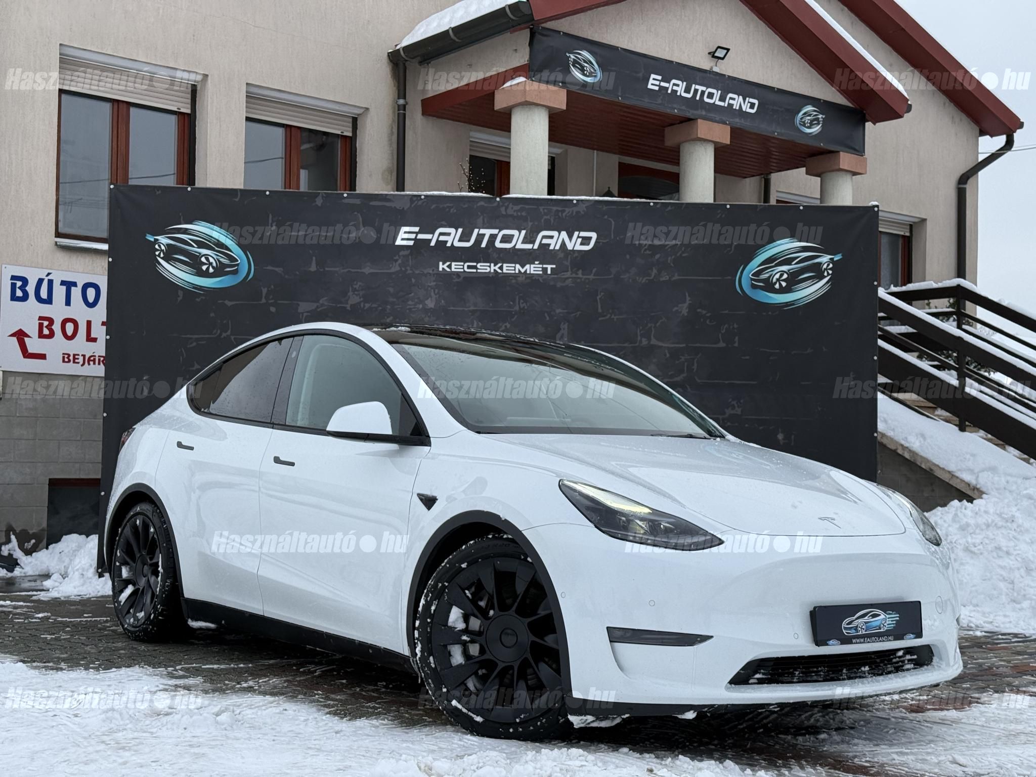 Eladó TESLA MODEL Y Városi terepjáró (crossover) (2022) | Használtauto.hu