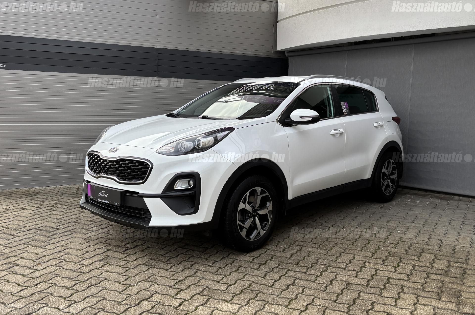 Eladó vagy bérelhető KIA SPORTAGE Városi terepjáró (crossover) (2021 ...