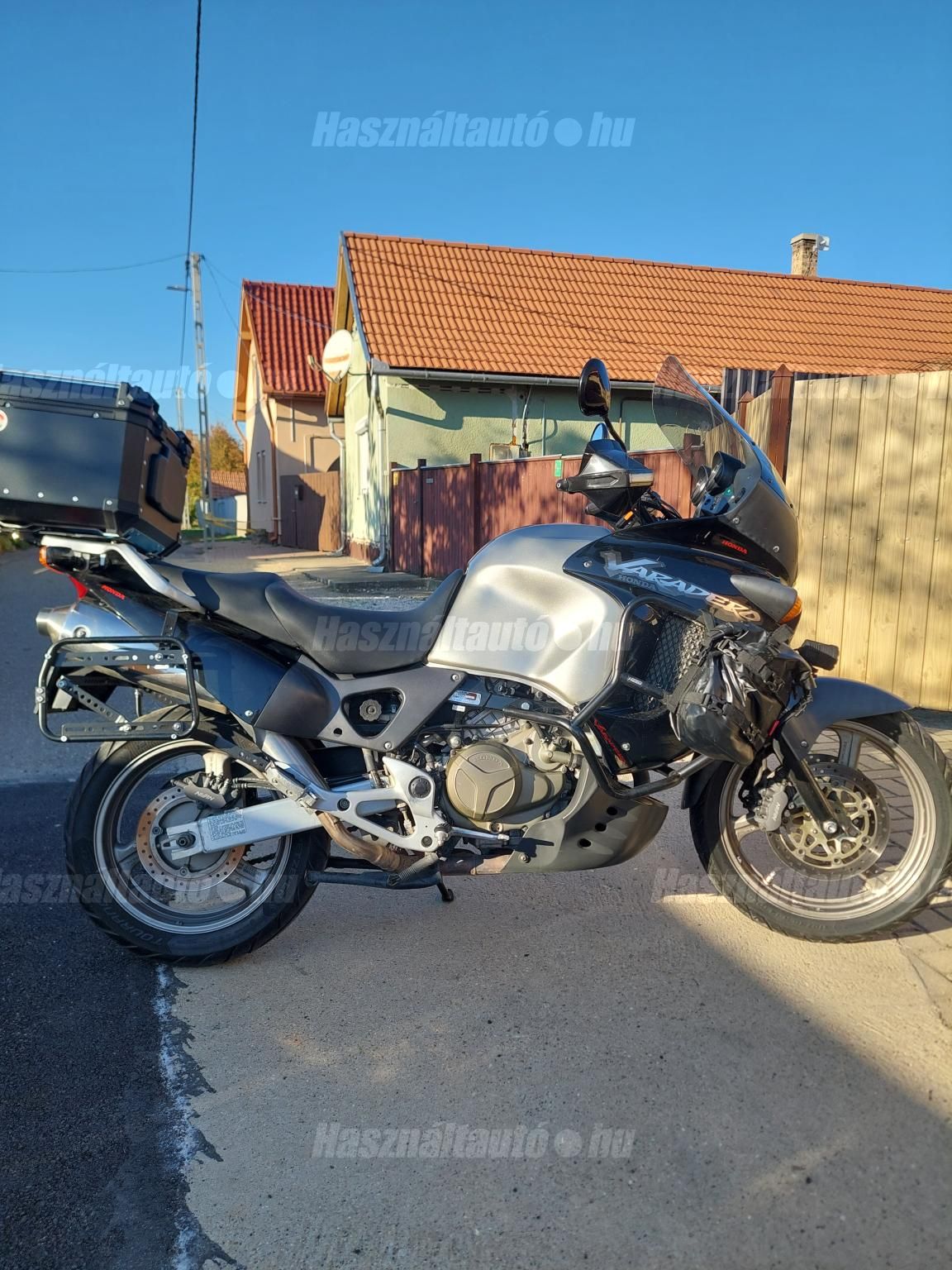 Eladó HONDA XL 1000 V (VARADERO) 1 000 cm³ (1999) Motorkerékpár ...