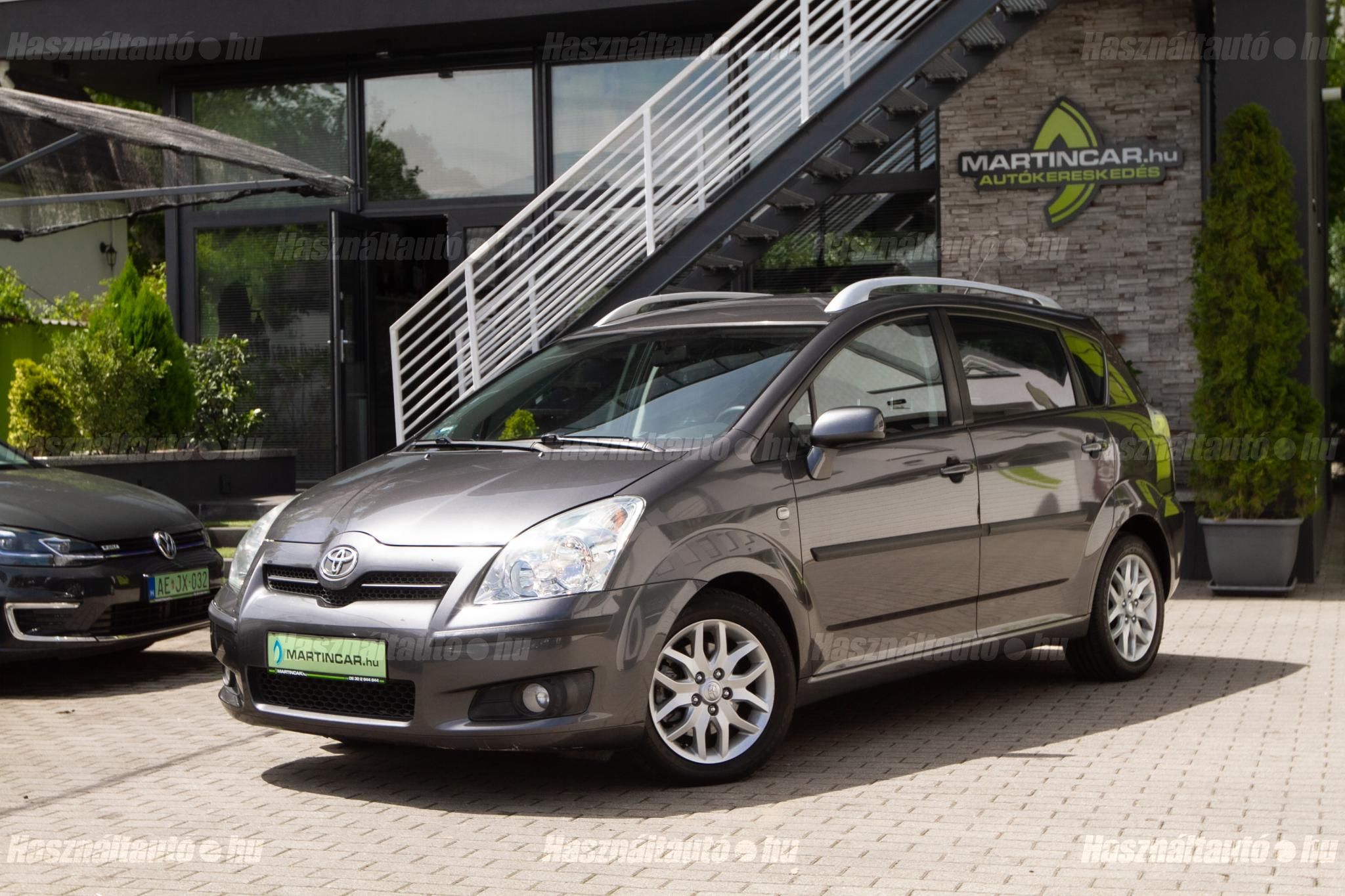 Eladó TOYOTA COROLLA VERSO Egyterű (2007) | Használtauto.hu