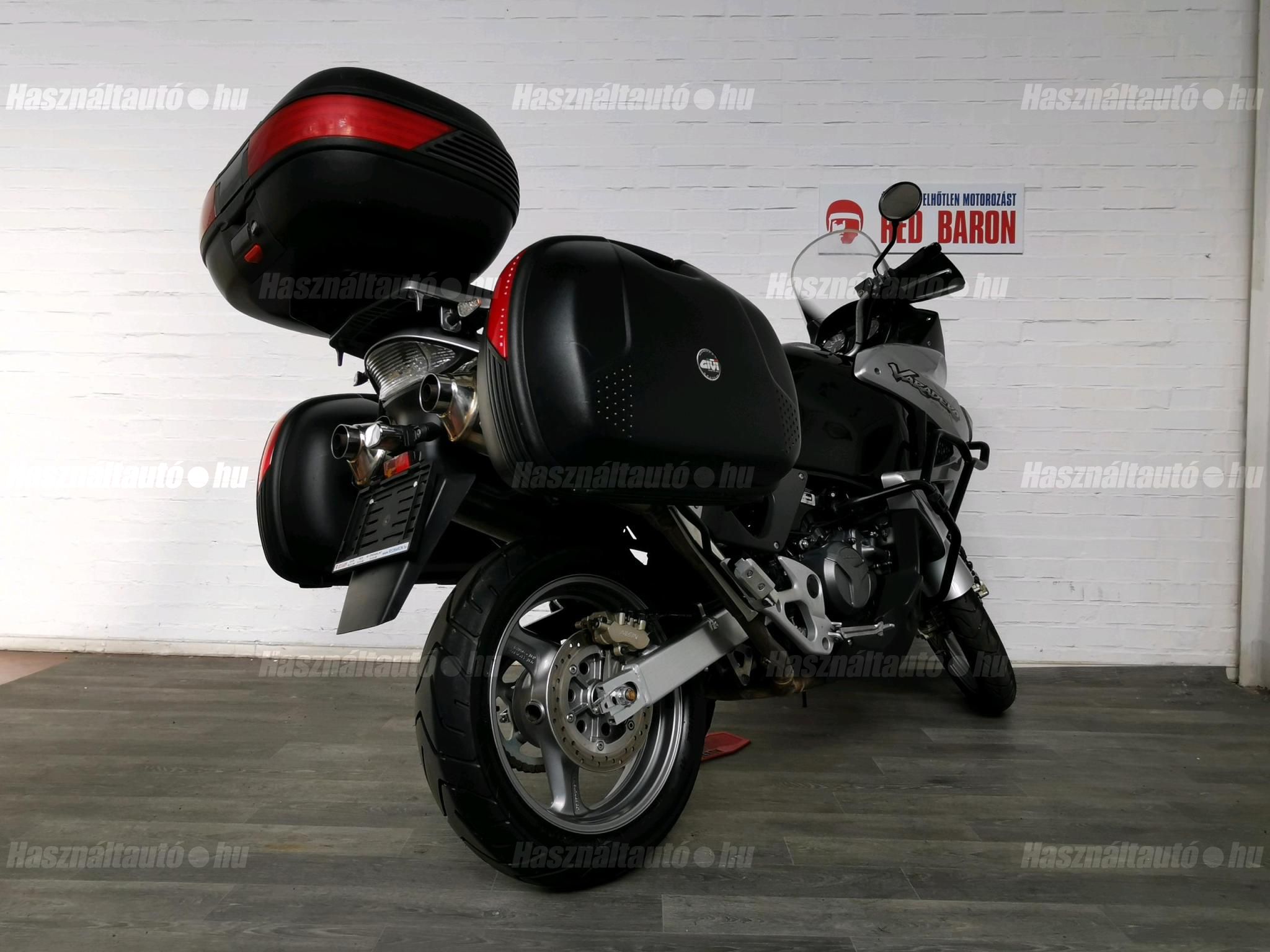 Eladó HONDA XL 1000 V (VARADERO) 998 cm³ (2002) Motorkerékpár ...