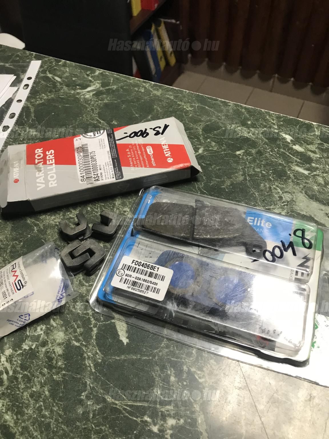 Eladó YAMAHA X-MAX 250 250 cm³ (2013) Motorkerékpár | Használtauto.hu