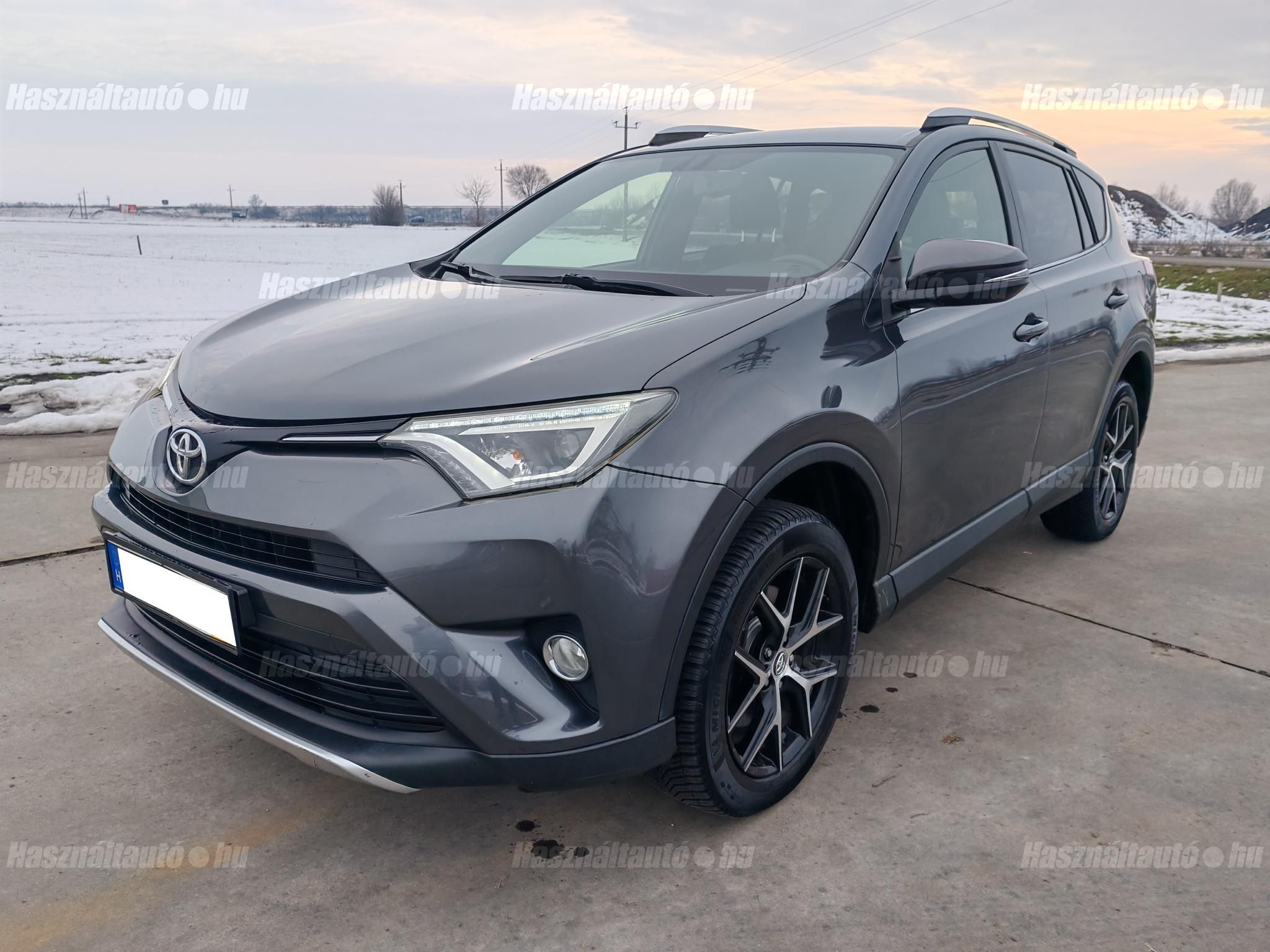 Eladó TOYOTA RAV 4 Városi terepjáró (crossover) (2016) | Használtauto.hu