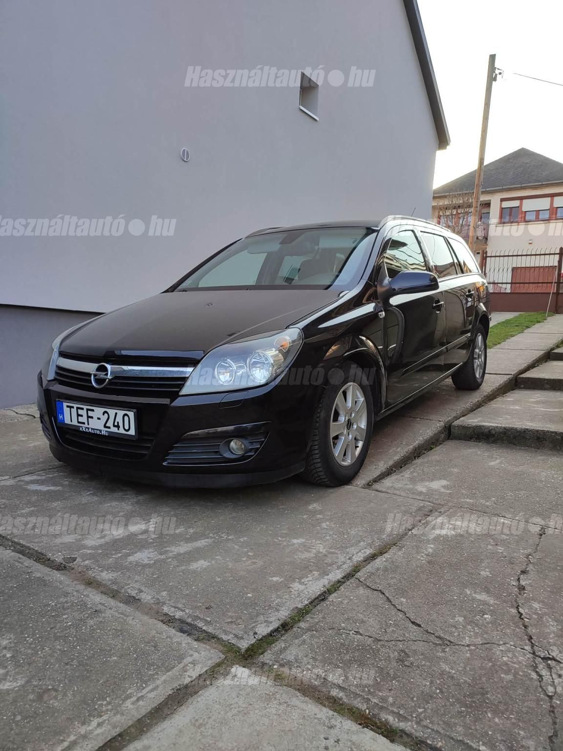 Eladó OPEL ASTRA H Kombi (2005) | Használtautó.hu