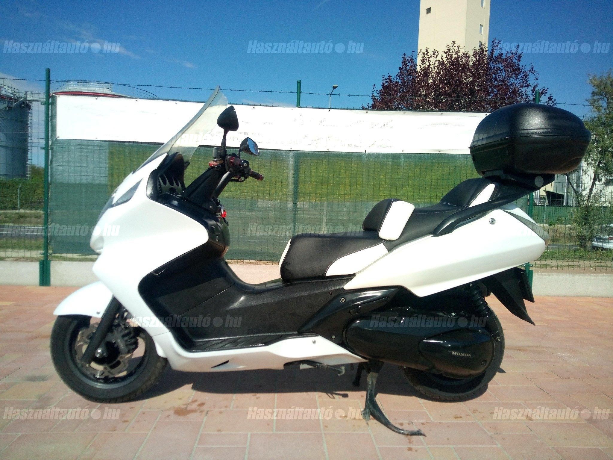 Eladó HONDA FJS 400 SILVER WING 400 cm³ (2006) Motorkerékpár ...
