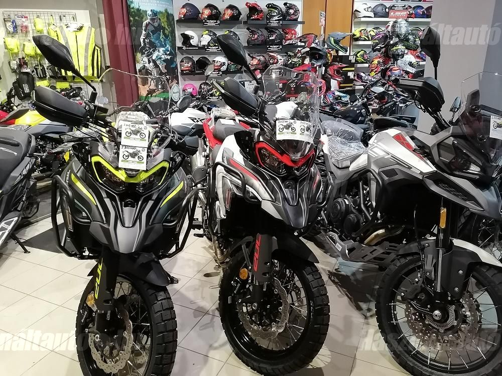 Eladó BENELLI TRK 702 X 698 cm³ (2026) Motorkerékpár | Használtautó.hu