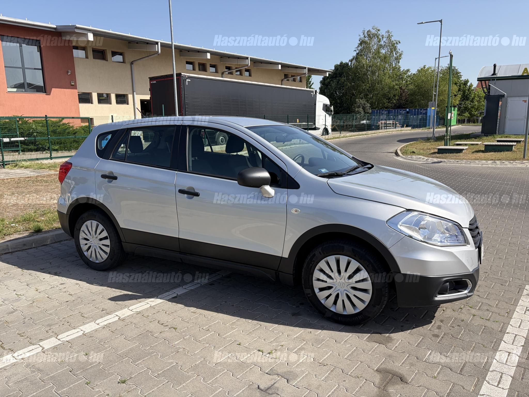 Eladó SUZUKI SX4 S-CROSS Városi terepjáró (crossover) (2014 ...