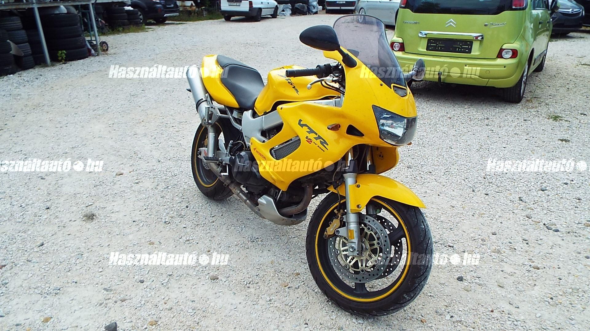 Eladó HONDA VTR 1000 F 996 cm³ (1997) Motorkerékpár | Használtautó.hu