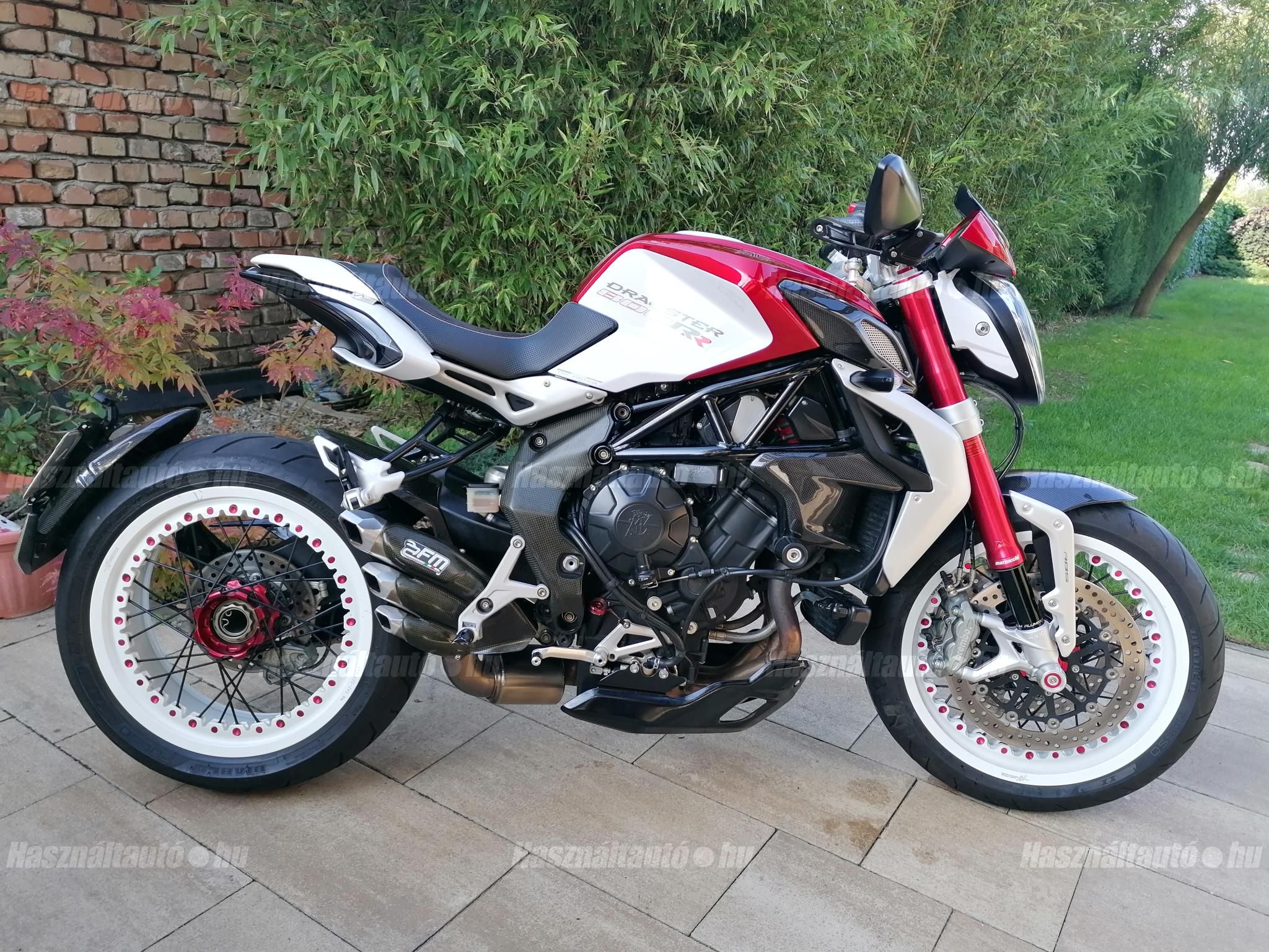 Eladó MV AGUSTA DRAGSTER RR 800 cm³ (2015) Motorkerékpár | Használtautó.hu