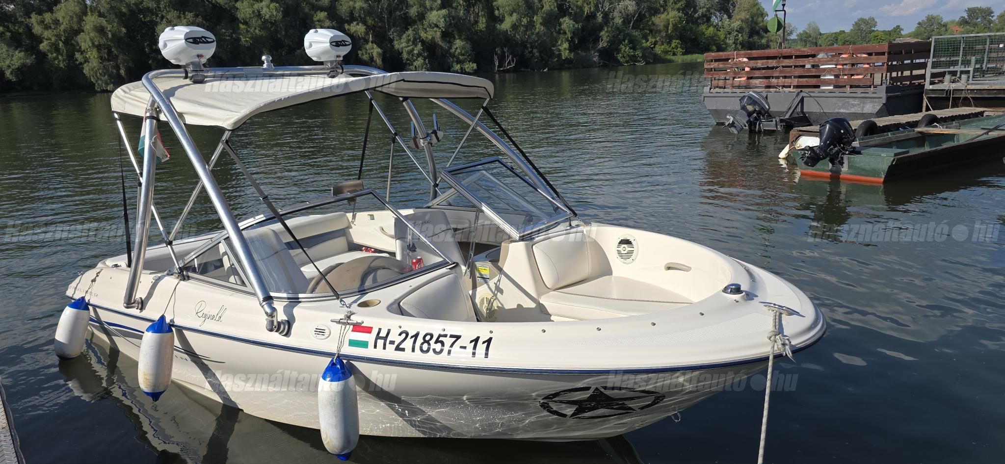 Eladó Kitűnő BAYLINER (2002) | Használtautó.hu