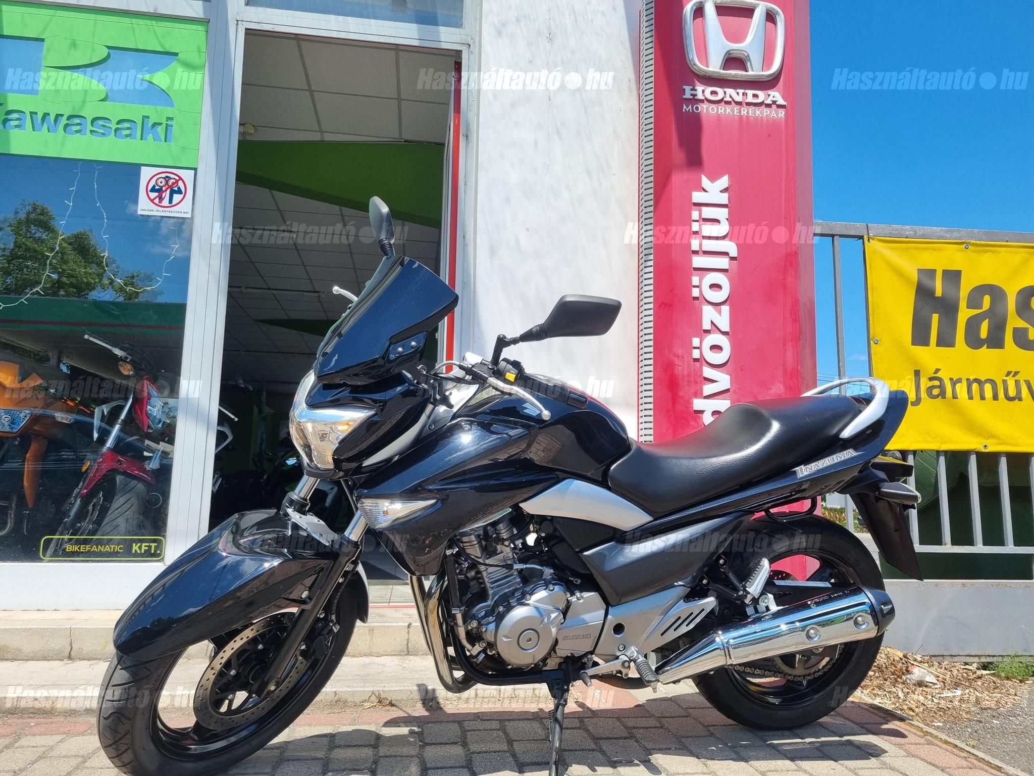Eladó SUZUKI GW 250 INAZUMA 250 cm³ (2014) Motorkerékpár | Használtautó.hu