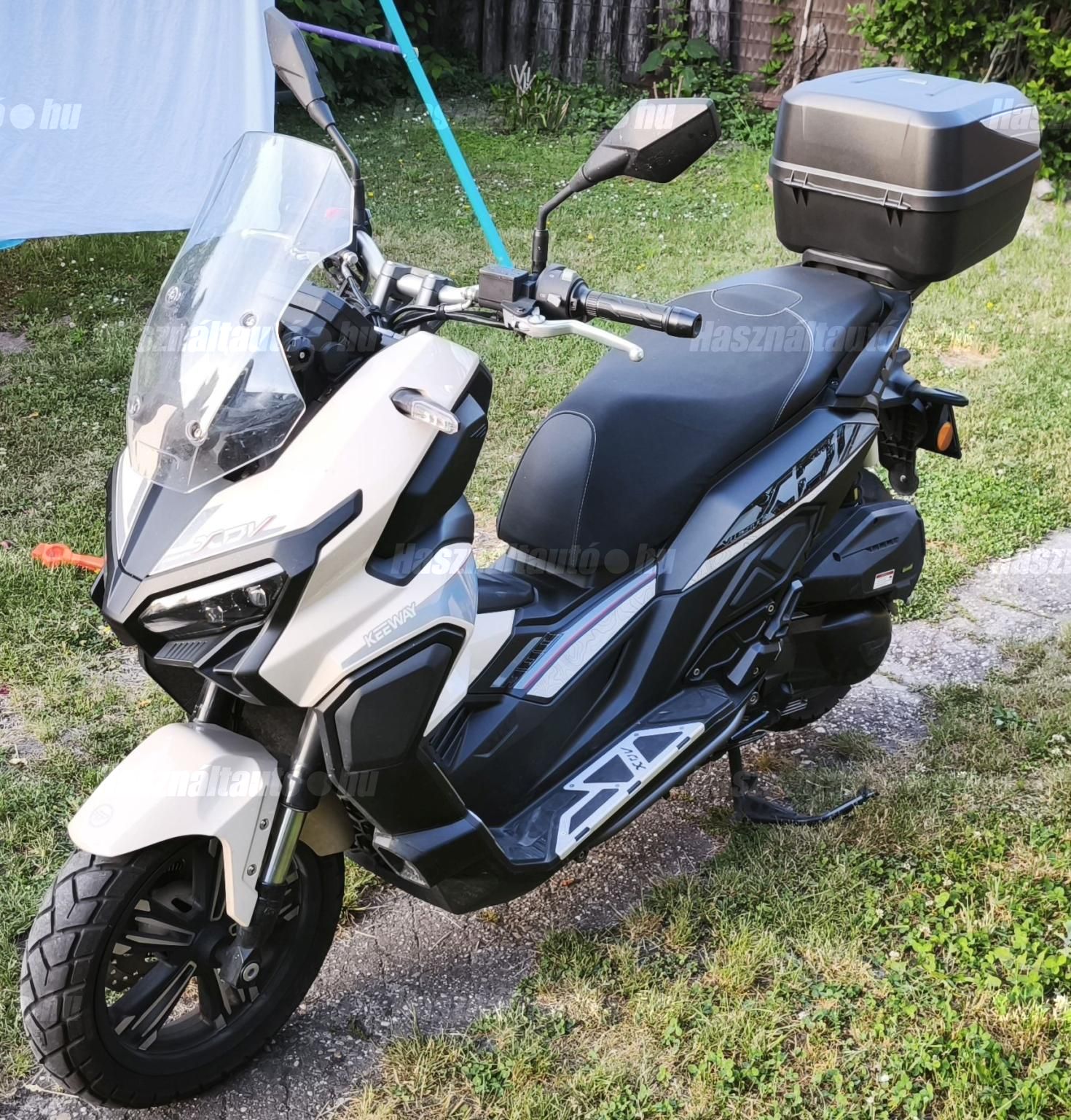 Eladó KEEWAY VIESTE 300 XDV 278 cm³ (2024) Motorkerékpár | Használtautó.hu