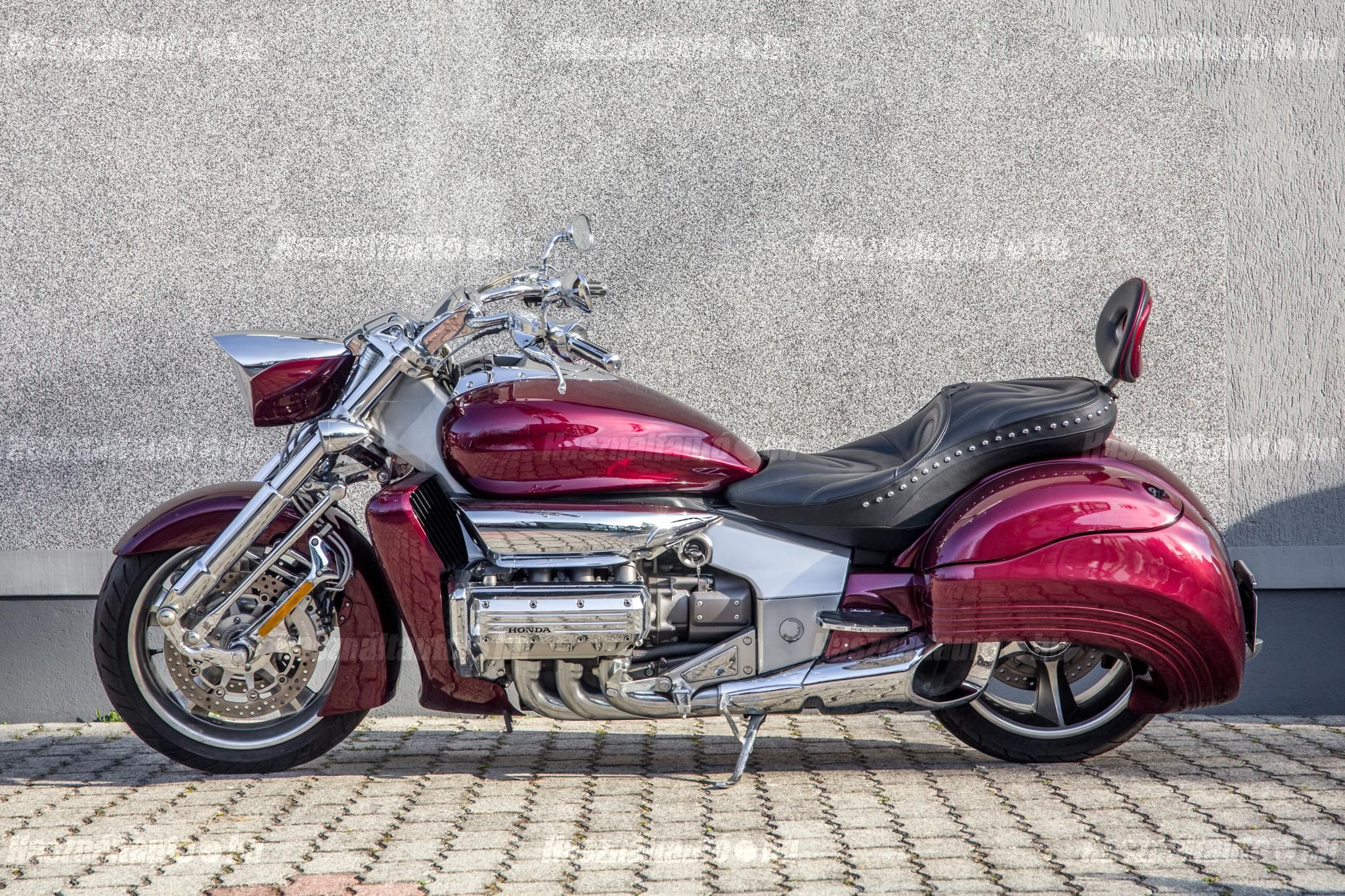 Eladó HONDA NRX 1800 VALKYRIE RUNE 1 832 cm³ (2004) Motorkerékpár ...