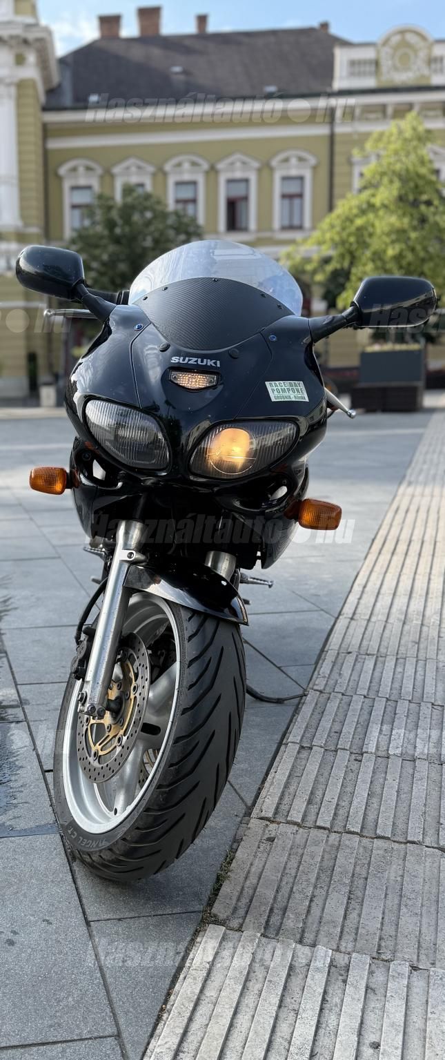 Eladó SUZUKI SV 650 S 645 cm³ (2001) Motorkerékpár | Használtautó.hu
