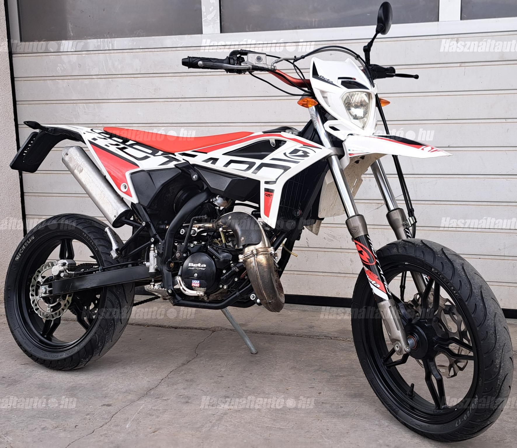Eladó BETAMOTOR RR 50 50 cm³ (2022) Motorkerékpár | Használtautó.hu
