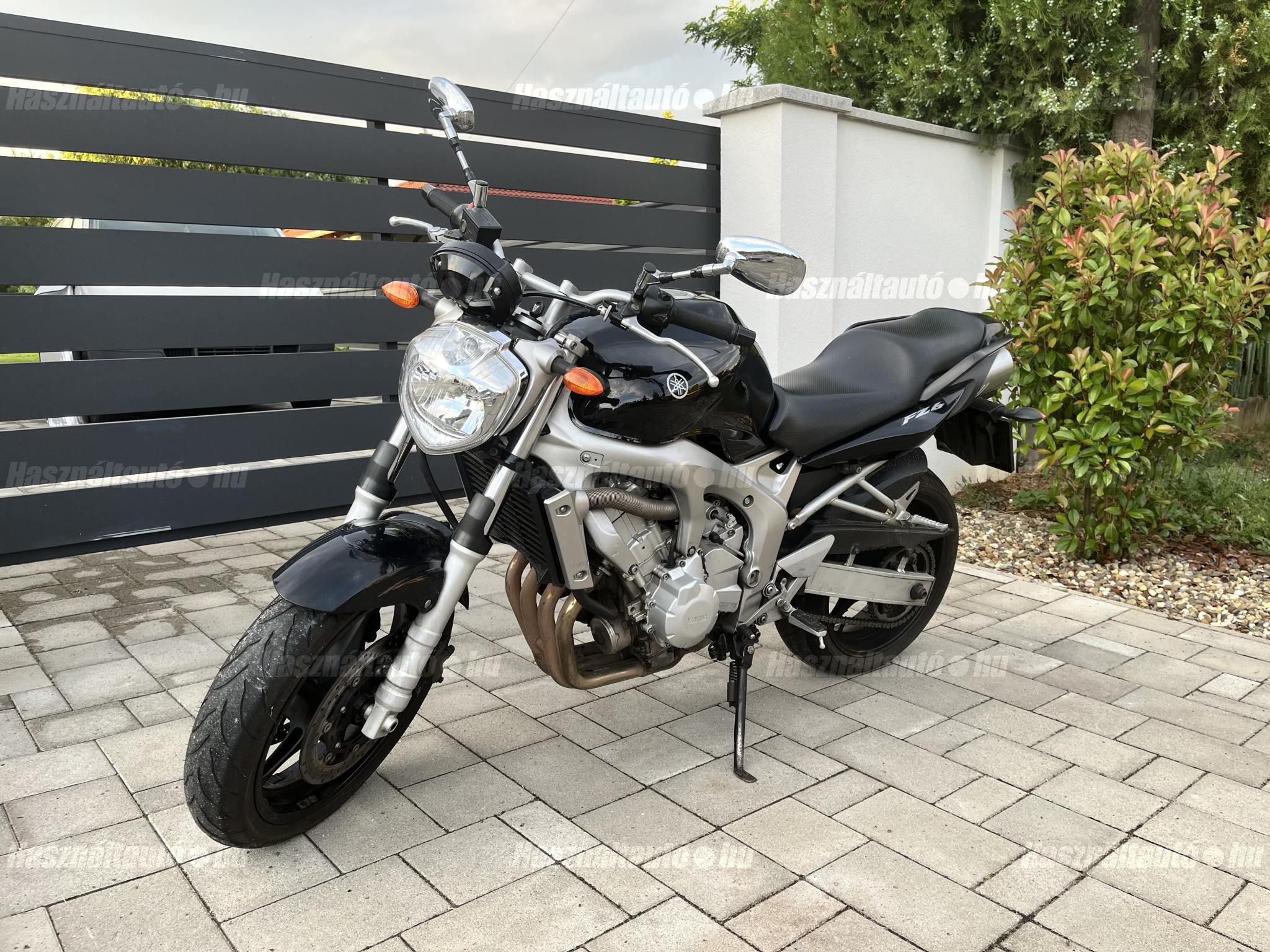 Eladó YAMAHA FZ6-N 600 cm³ (2004) Motorkerékpár | Használtautó.hu