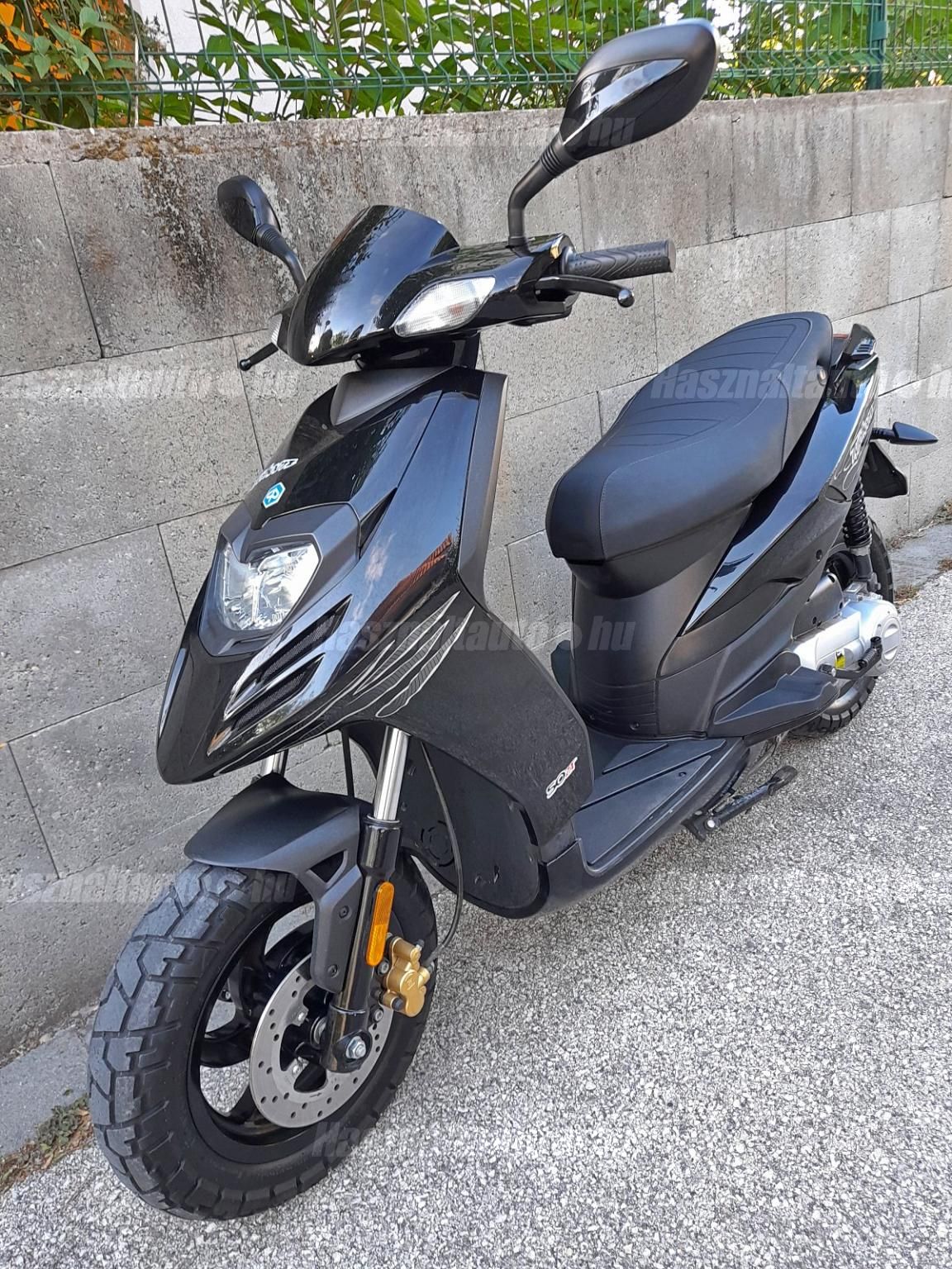 Eladó PIAGGIO TYPHOON 50 50 cm³ (2015) Motorkerékpár | Használtautó.hu