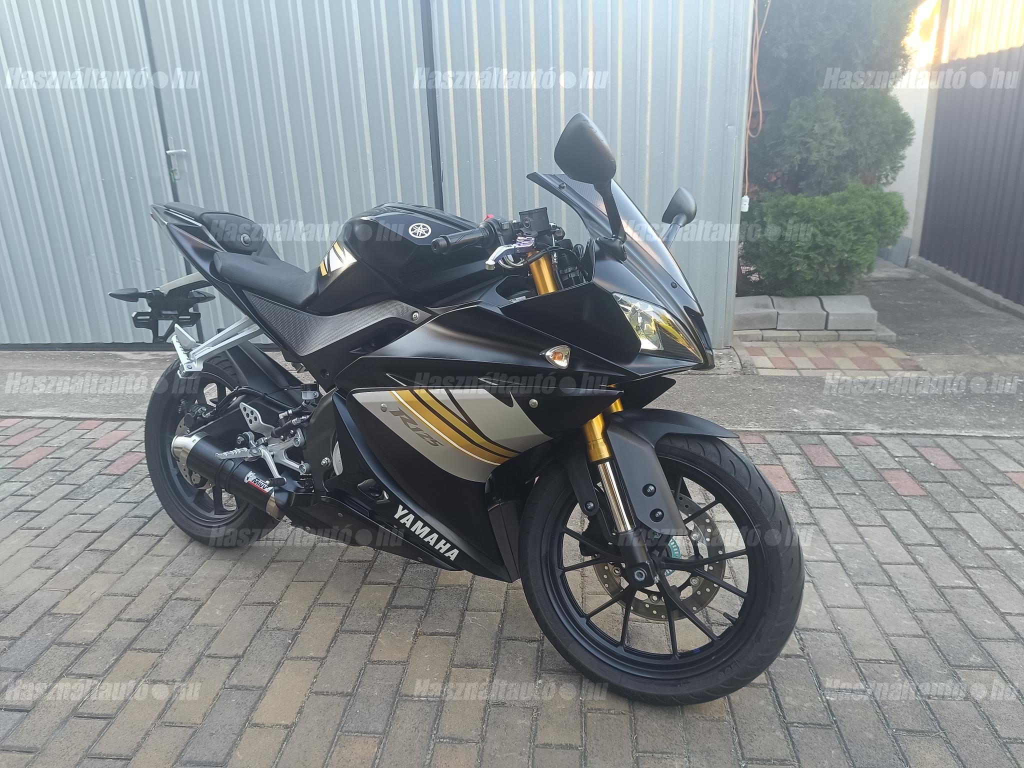 Eladó YAMAHA YZF R 125 125 cm³ (2017) Motorkerékpár | Használtautó.hu