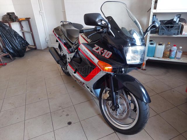 Eladó KAWASAKI ZX 10 998 cm³ (1990) Motorkerékpár | Használtautó.hu