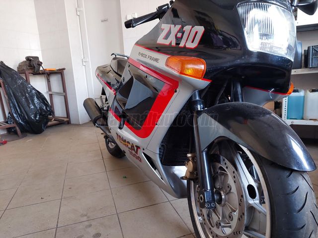 Eladó KAWASAKI ZX 10 998 cm³ (1990) Motorkerékpár | Használtautó.hu