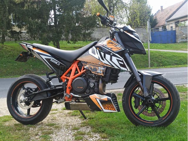 Eladó KTM 690 DUKE R 690 cm³ (2010) Motorkerékpár | Használtauto.hu