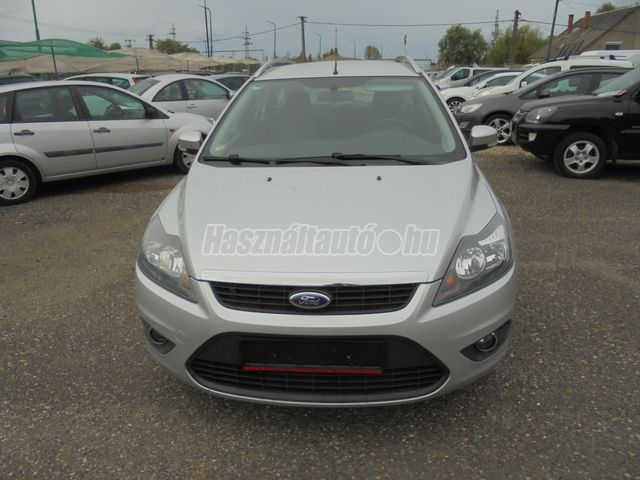 Eladó használt FORD FOCUS 1.8 FFV Fresh, 2011/10, Ezüst (metál) színű ...