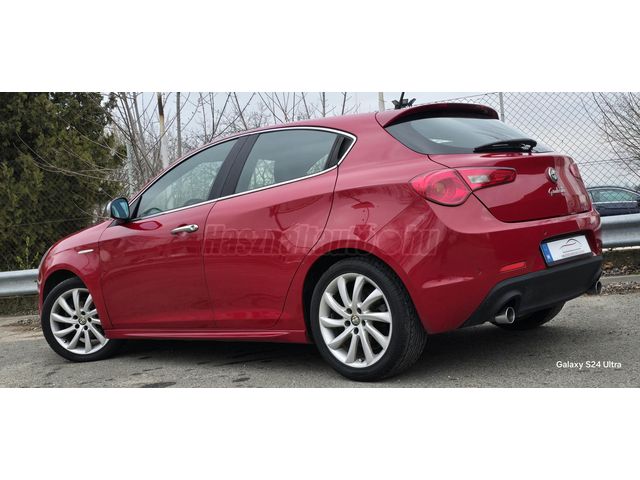 Eladó használt ALFA ROMEO GIULIETTA 1.6 JTDM-2 Distinctive Ferrari ...