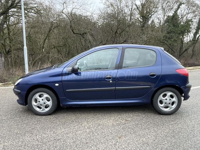 Eladó PEUGEOT 206 Ferdehátú (2001) | Használtauto.hu
