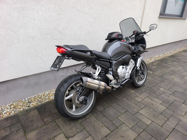 Eladó YAMAHA FZ1-S 1 000 cm³ (2010) Motorkerékpár | Használtauto.hu