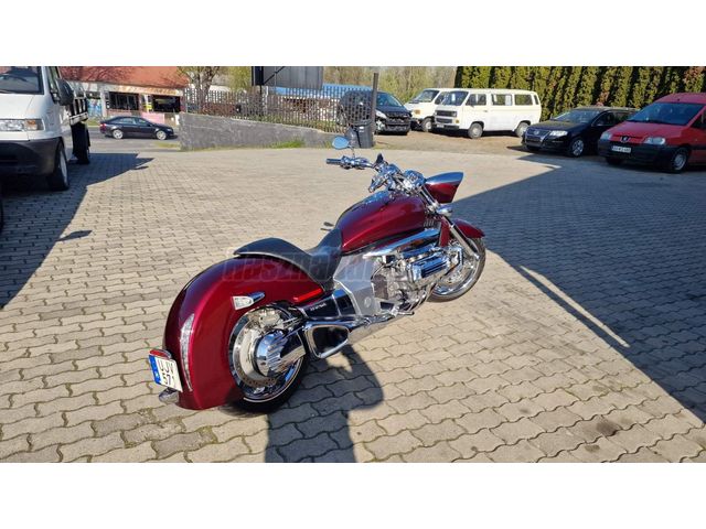 Eladó HONDA NRX 1800 VALKYRIE RUNE 1 832 cm³ (2004) Motorkerékpár ...