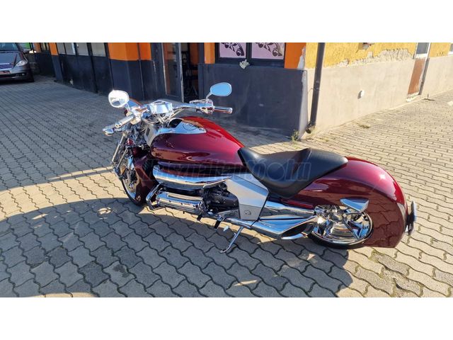Eladó HONDA NRX 1800 VALKYRIE RUNE 1 832 cm³ (2004) Motorkerékpár ...