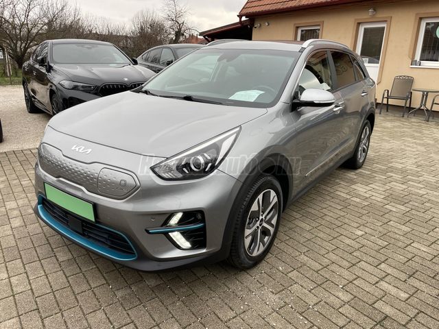 Eladó KIA NIRO Városi terepjáró (crossover) (2022) | Használtauto.hu