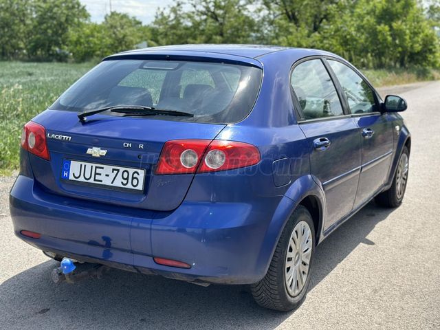 Eladó CHEVROLET LACETTI Ferdehátú (2004) | Használtauto.hu
