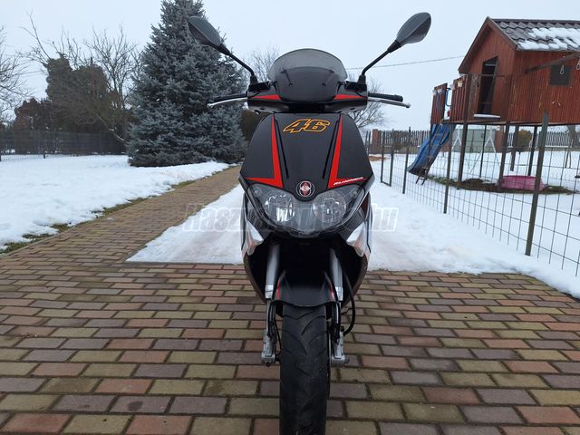 Eladó GILERA RUNNER 50 cm³ (2011) Motorkerékpár | Használtauto.hu