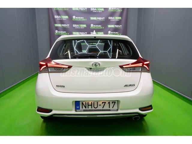 Eladó TOYOTA AURIS Ferdehátú (2016) | Használtautó.hu