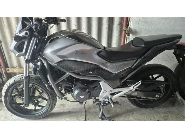 Eladó HONDA NC 700 S 700 cm³ (2013) Motorkerékpár | Használtautó.hu