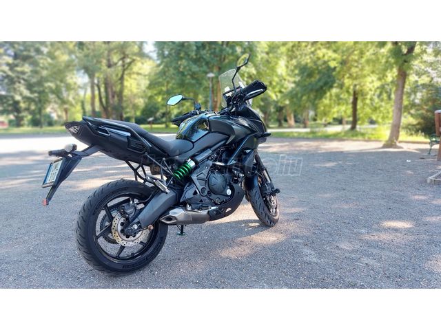 Eladó KAWASAKI VERSYS 650 650 cm³ (2016) Motorkerékpár | Használtautó.hu