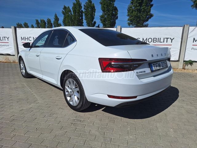 Eladó SKODA SUPERB Ferdehátú (2022) | Használtautó.hu